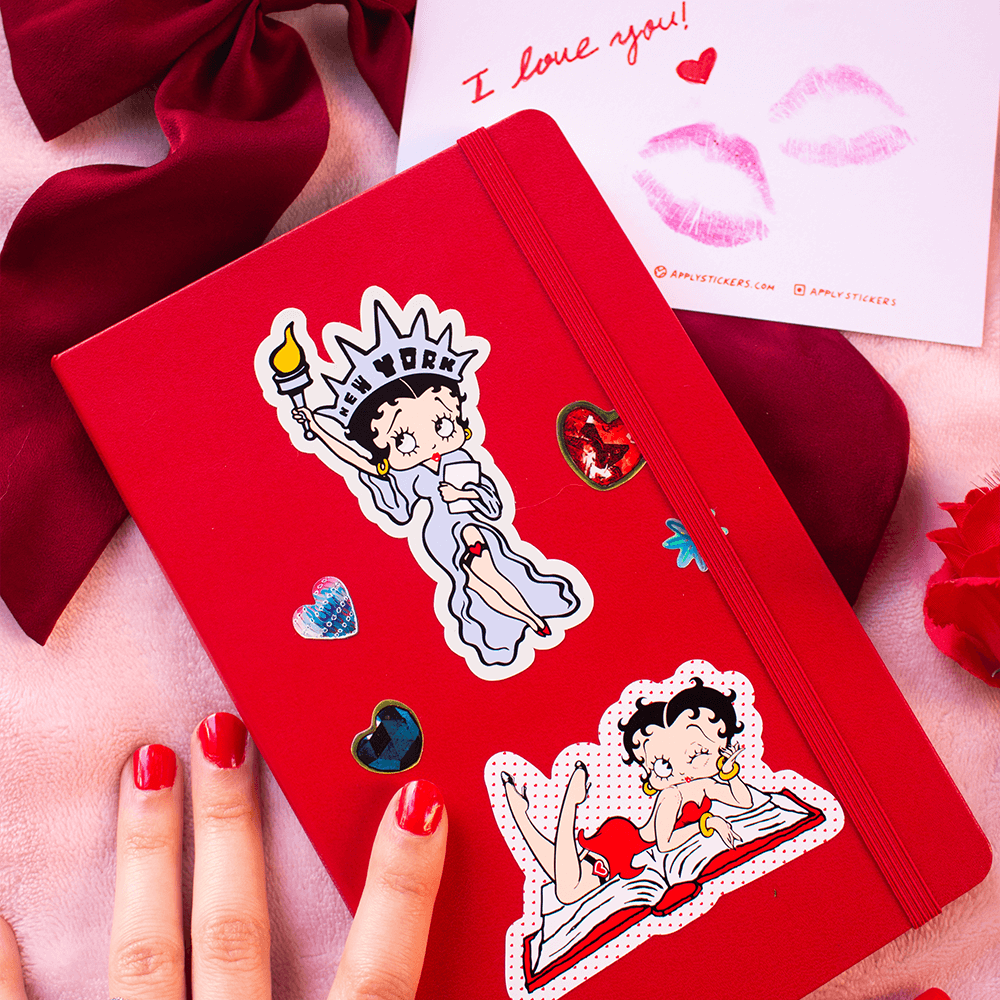 Betty Book – Apply Stickers
