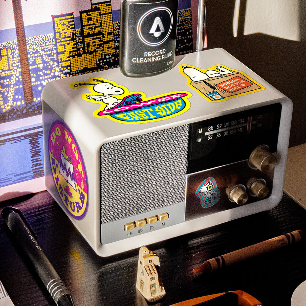 Bodega Dog – Apply Stickers